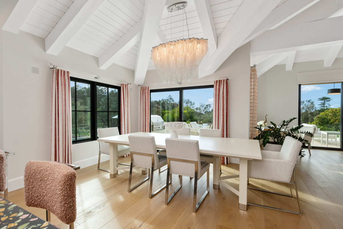 Top Luxury Window Treatments | Stylish Drapes & Shades